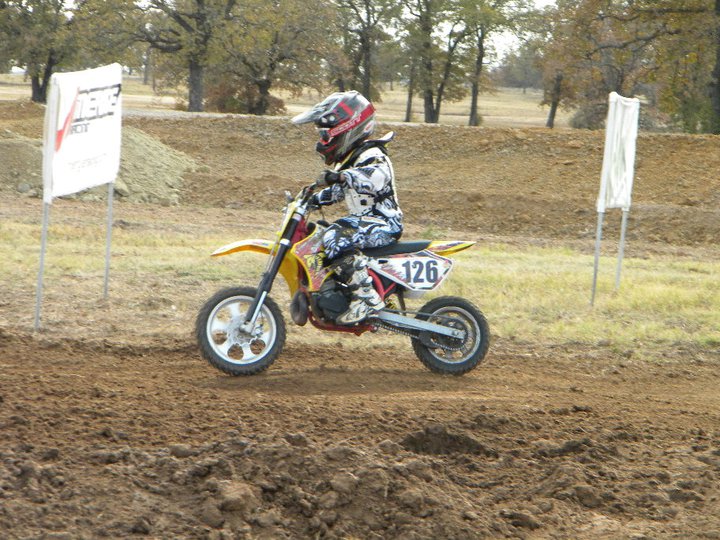 Racing toward his dream: Woodlands teen qualifies for amateur motocross ...
