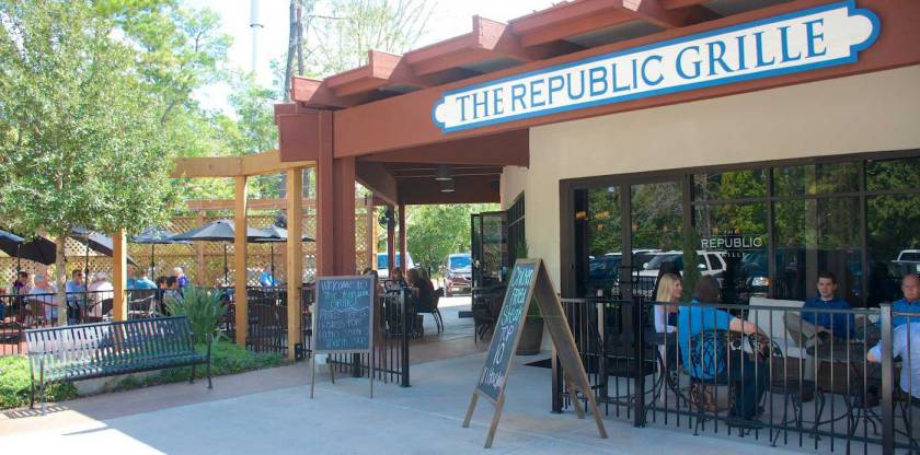 Classic Car Display back at the Republic Grille on Father’s Day ...