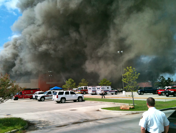 Fire consumes Garden Ridge, store likely a ‘total loss’ | Woodlands Online