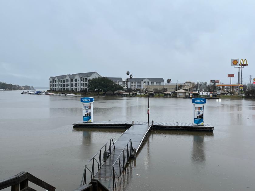 Lake Conroe Closed: Level Continues to Rise - UPDATE Photos The ...
